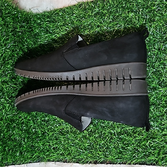 Dansko | Shoes | Dansko Linley Black Burnished Slipon Flats Womens Size ...